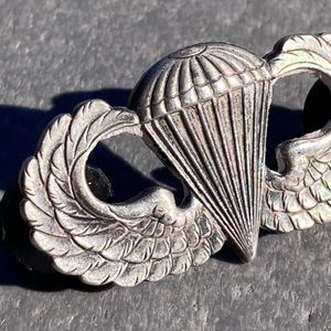 Jewelry | Vintage Parachutist Paratrooper Pin | Poshmark